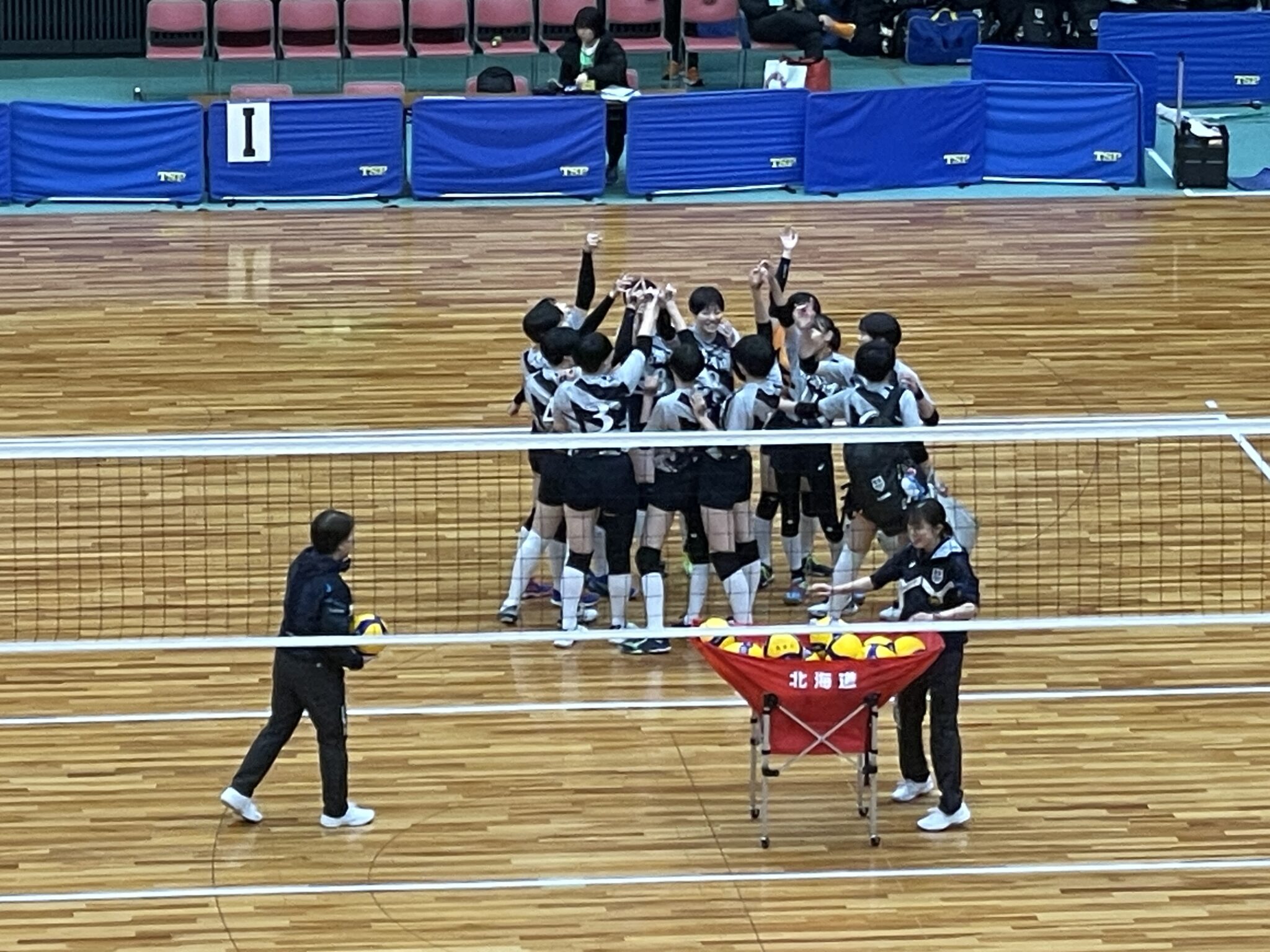 【JOC】北海道選抜女子 決勝トーナメント1回戦 対 福井 | 北海道中体連バレーボール専門委員会